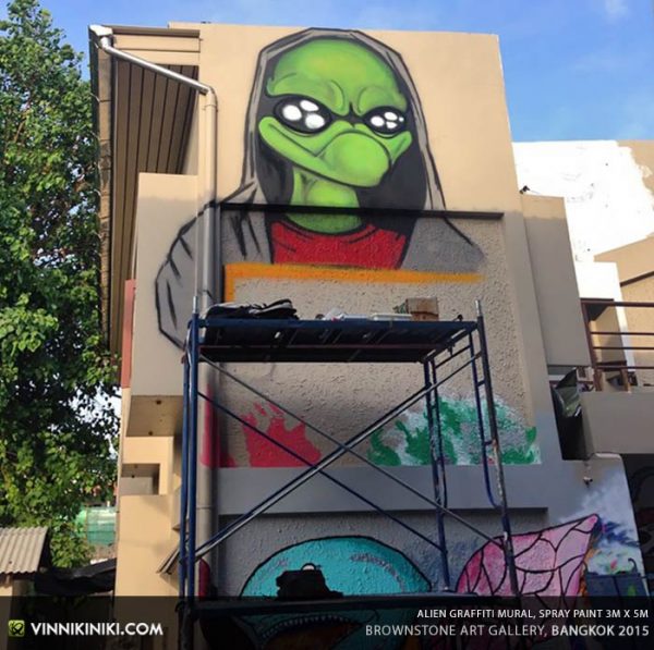 Alien graffiti mural at Brownstone Art Gallery Bangkok 2015